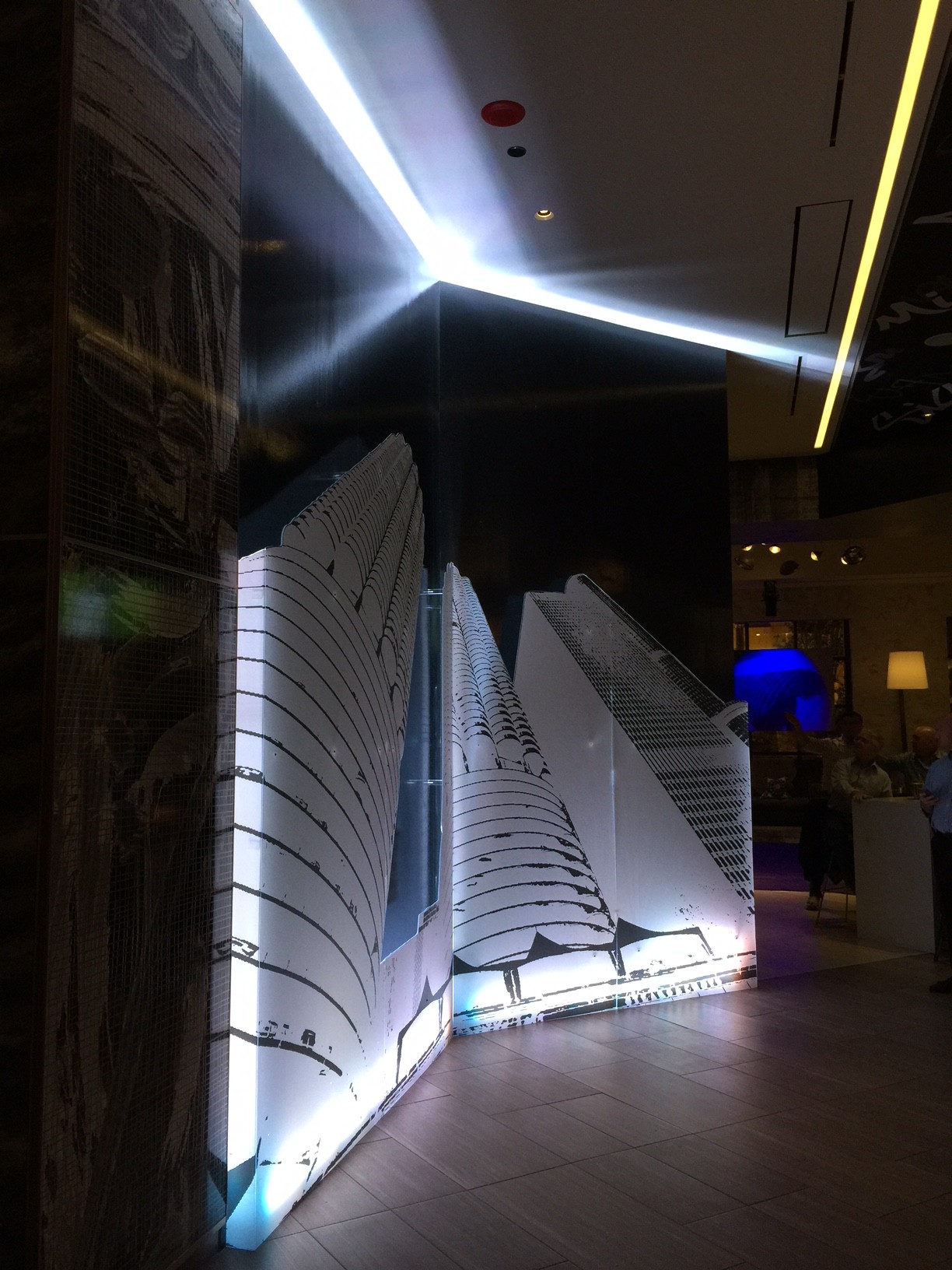 Building an unforgettable display with Renaissance Chicago - ER2 Image ...